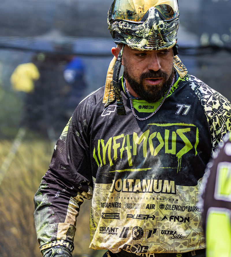 DON'T MISS THESE RED HOT